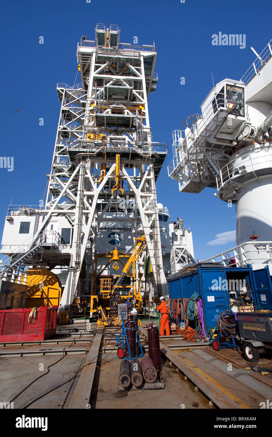 oilwell module handling tower.Oilfield intervention vessel "sarah ...