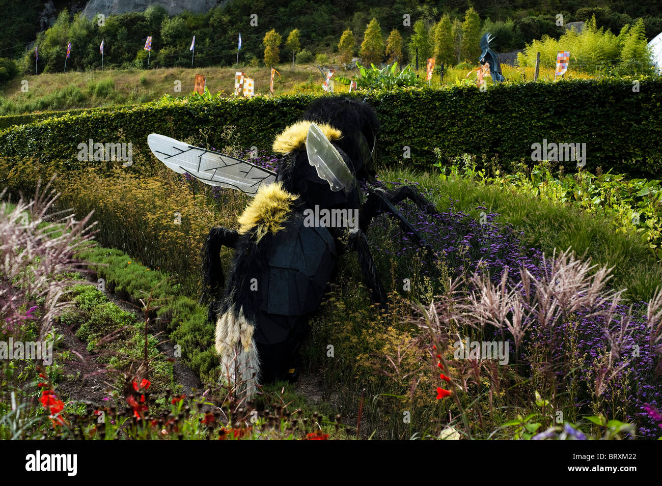 'Bombus the Bee' created by Robert Bradford, The Eden Project, Cornwall ...