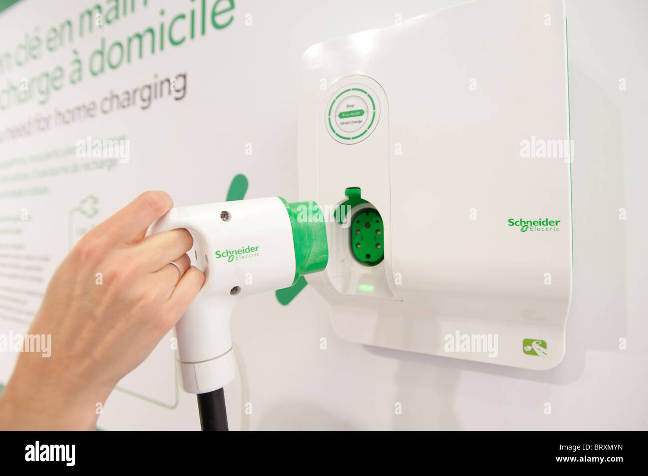 Electric car system hi-res stock photography and images - Alamy