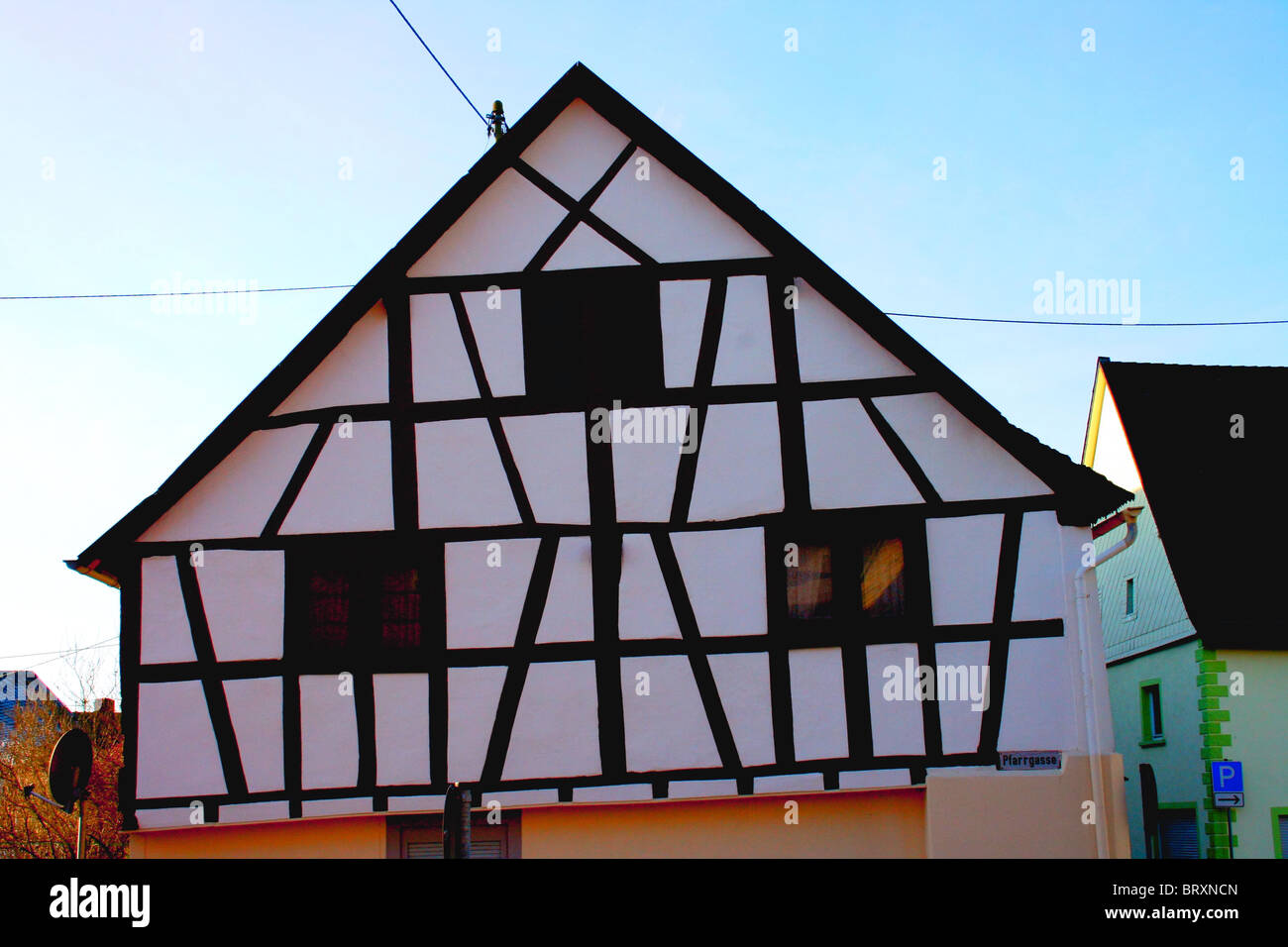 Restored half timbered house hi-res stock photography and images - Alamy