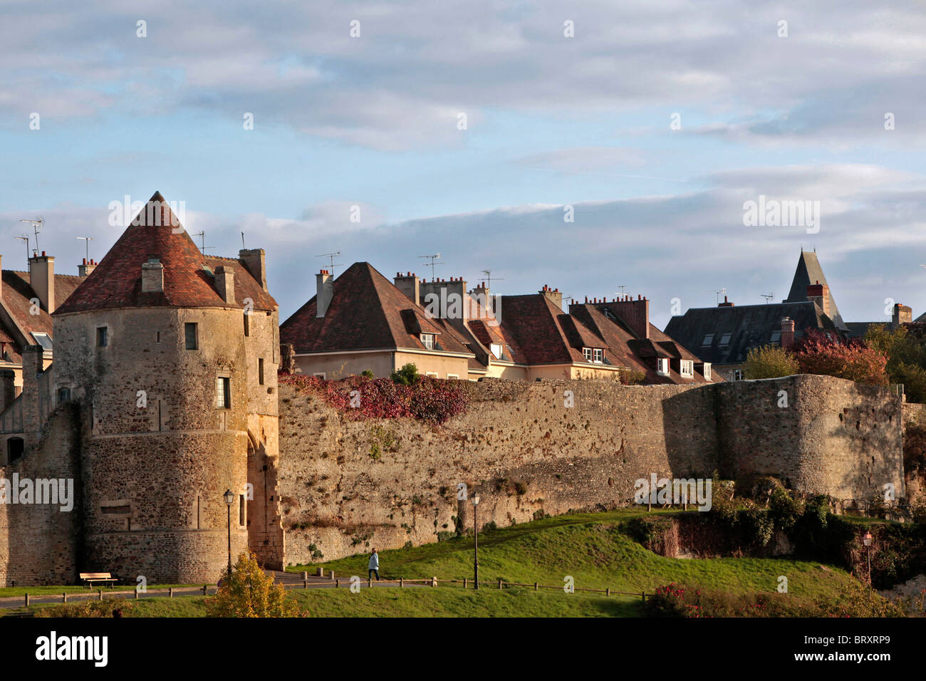 FORTIFICATIONS AND TOWERS AROUND THE FORTIFIED TOWN OF FALAISE AND ...