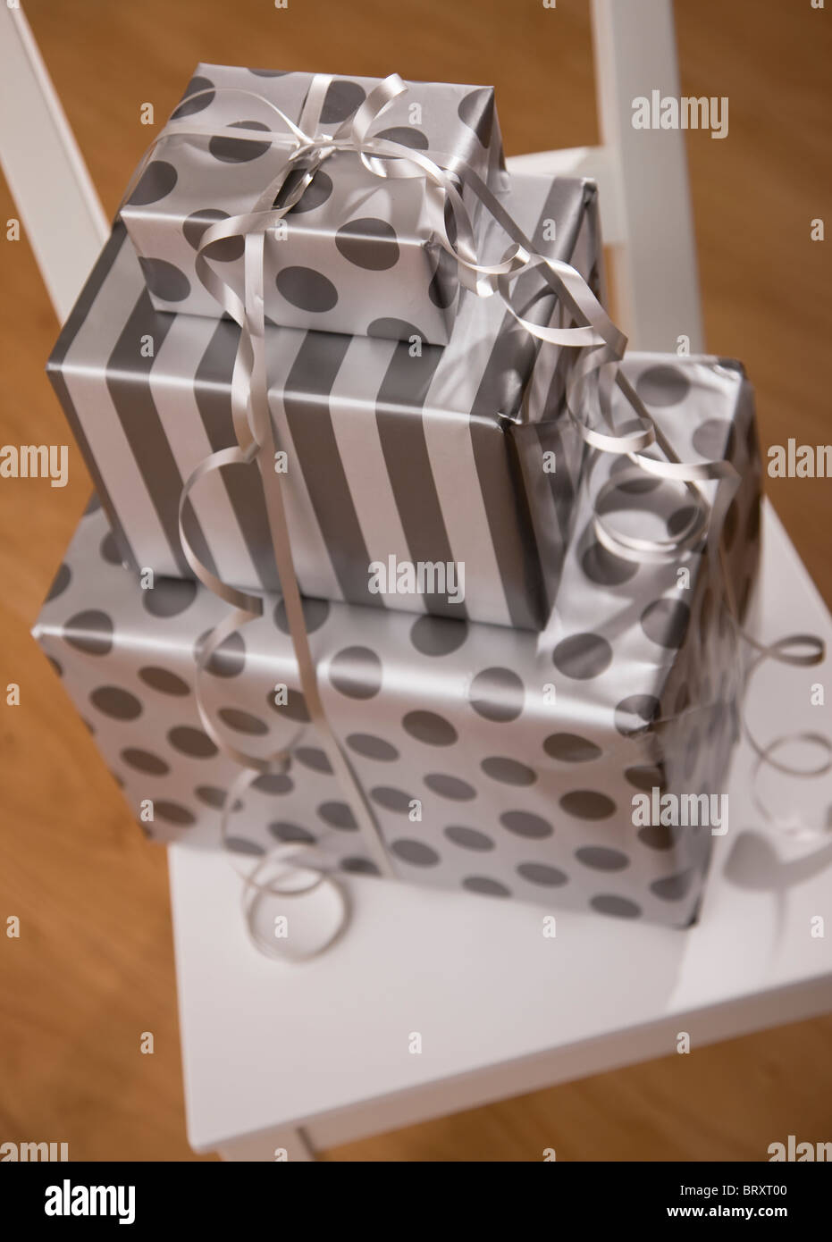 Presents in box hi-res stock photography and images - Alamy