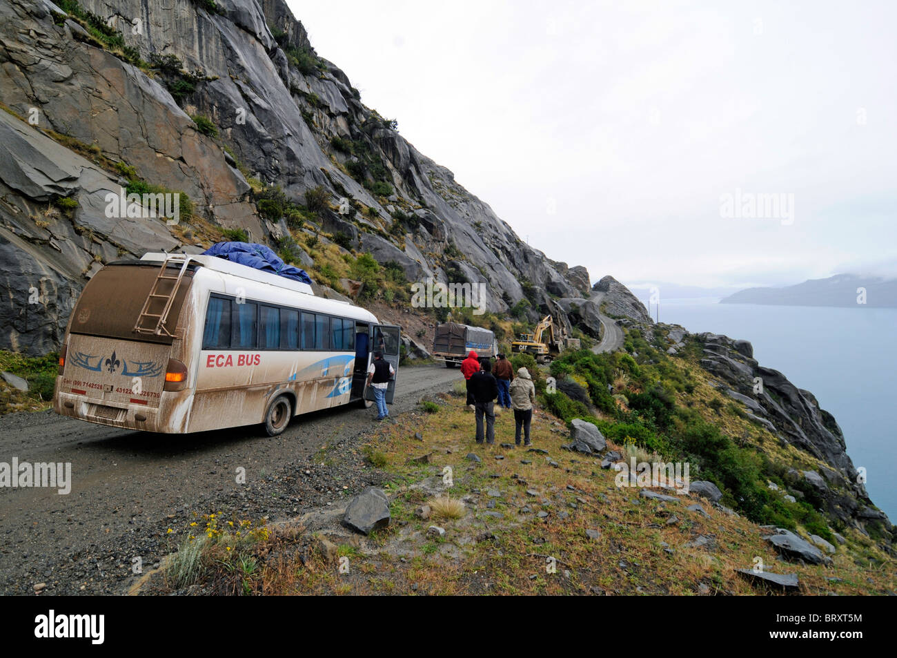 Bus stuck hi-res stock photography and images - Alamy