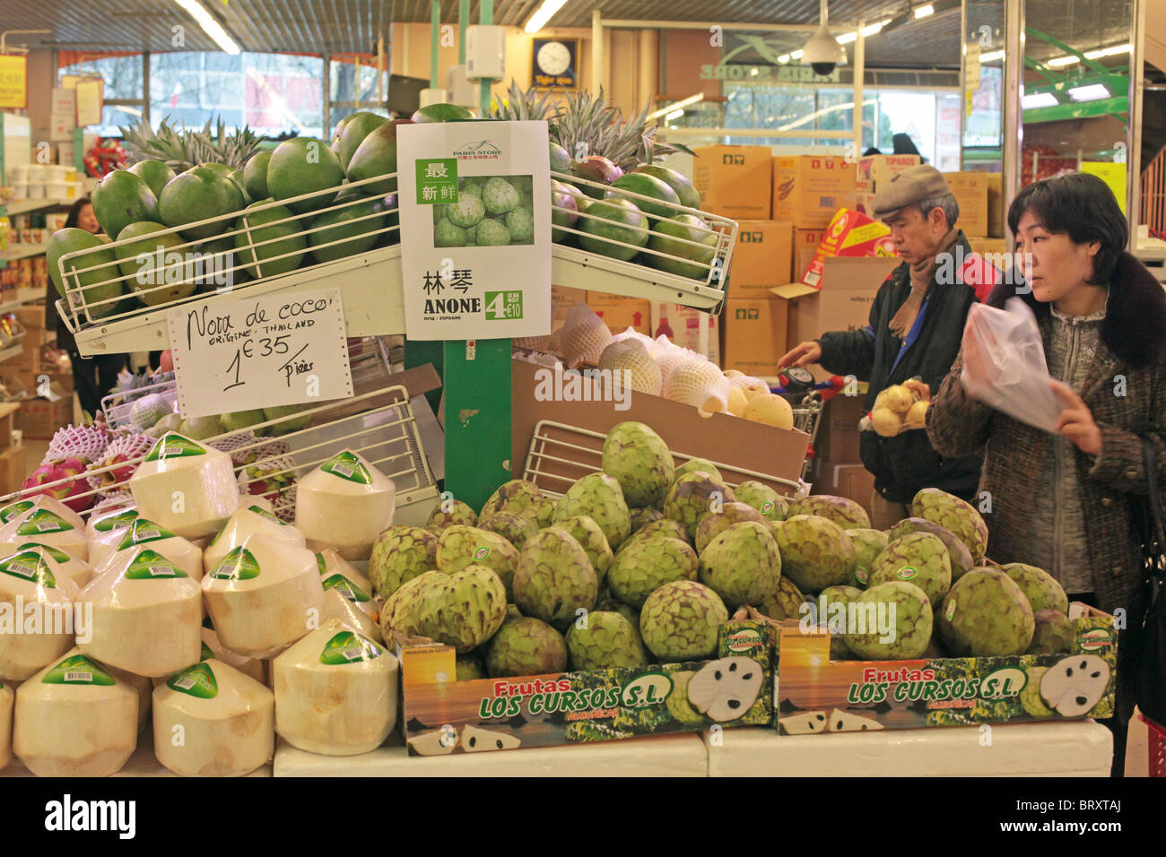 TROPICAL FRUITS, TANG FRERES (TANG BROS.) ASIAN SUPERMARKET, PARIS (75 ...