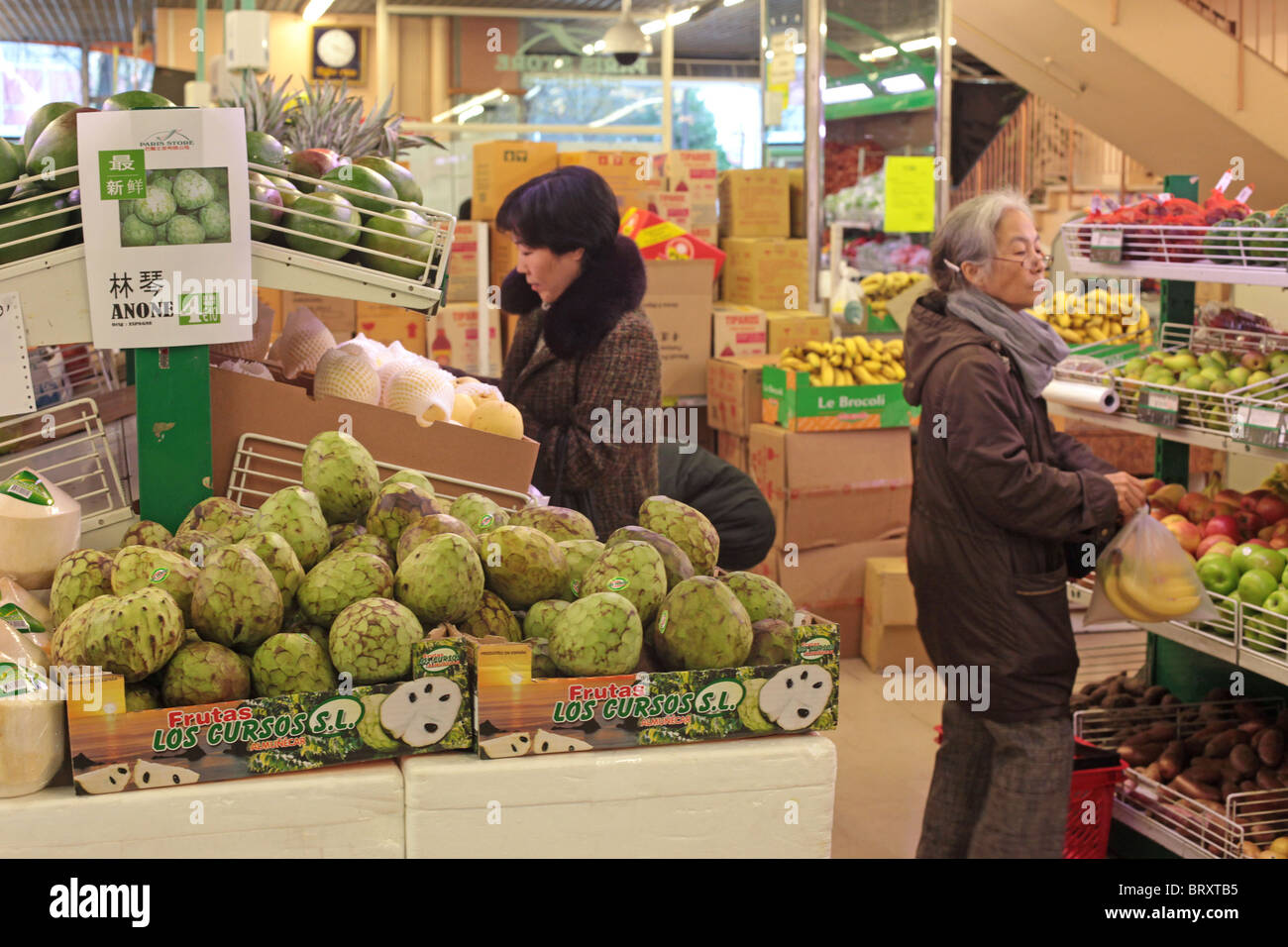TROPICAL FRUITS, TANG FRERES (TANG BROS.) ASIAN SUPERMARKET, PARIS (75 ...