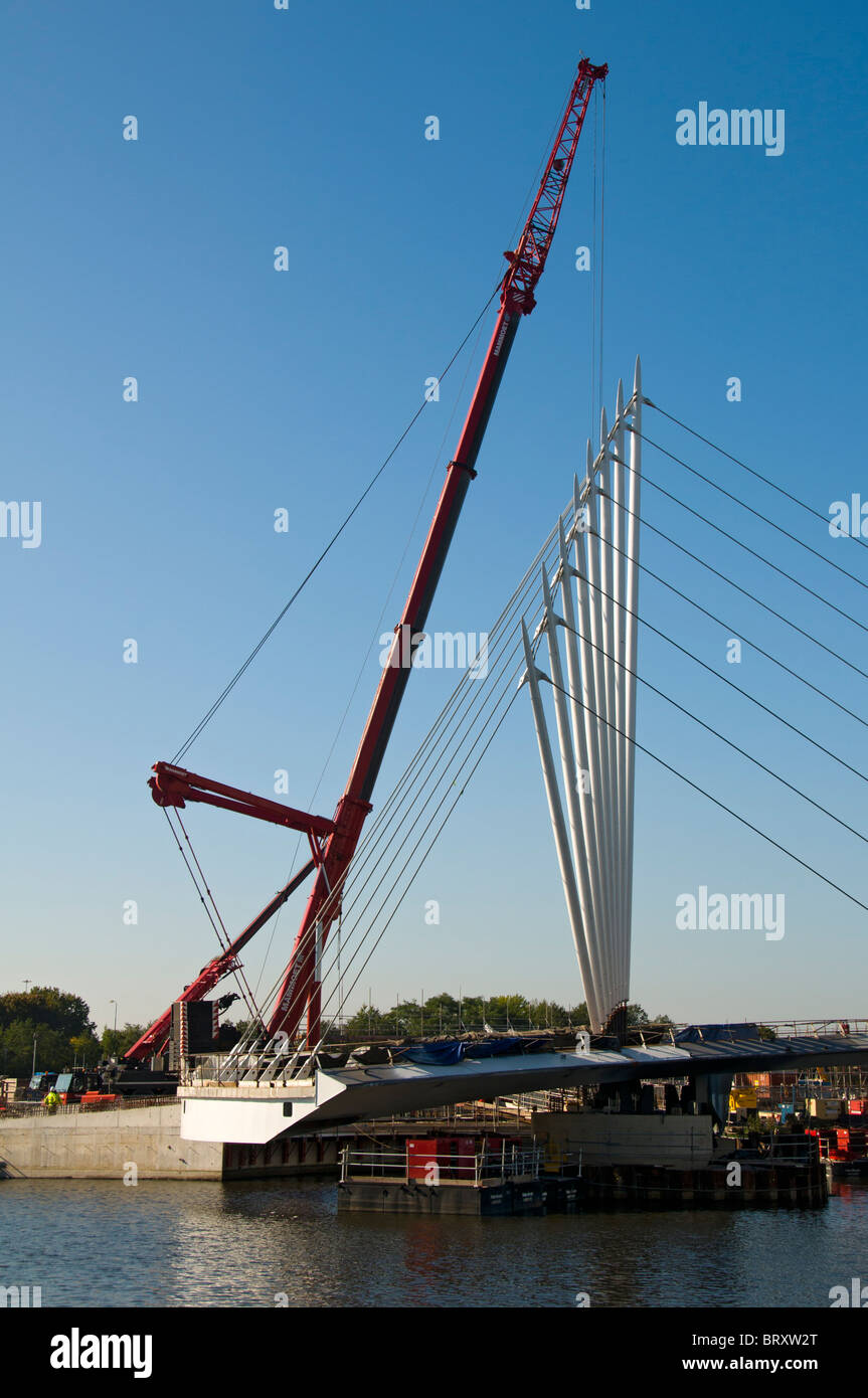 Swing footbridge under construction over the Manchester Ship Canal at ...