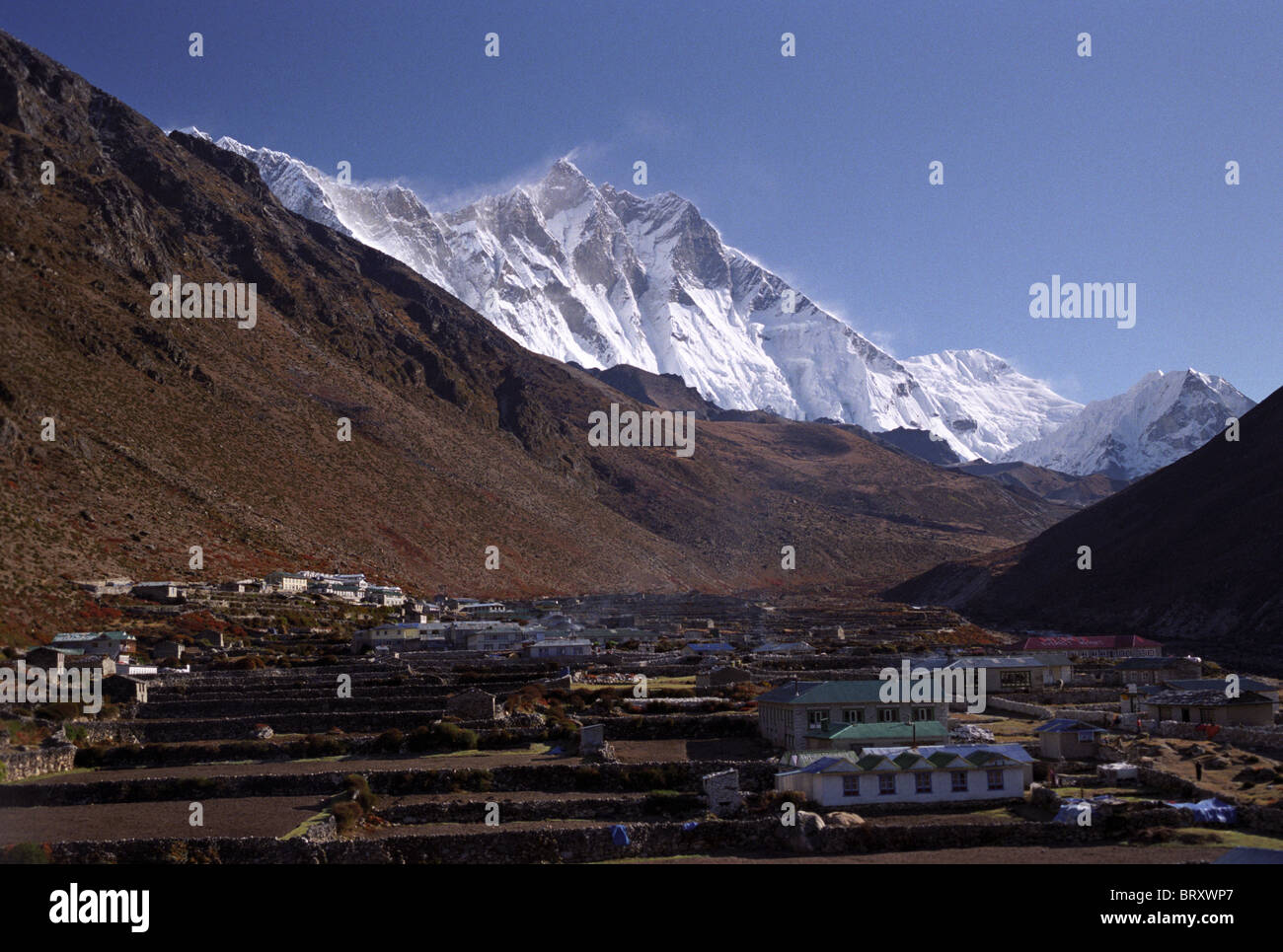 Khunde village, Nepal Stock Photo - Alamy