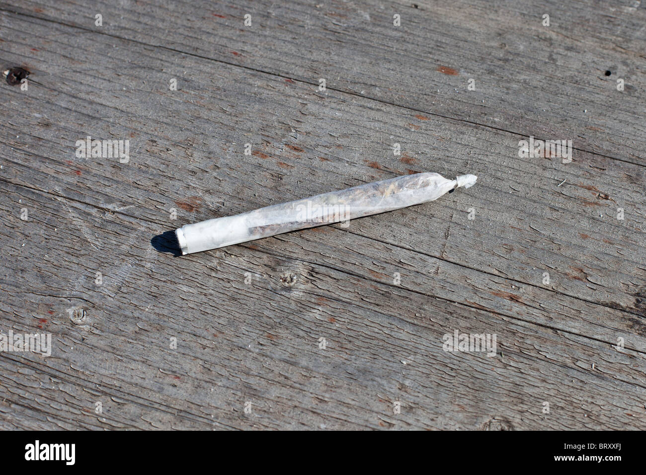 Joint spliff hi-res stock photography and images - Alamy