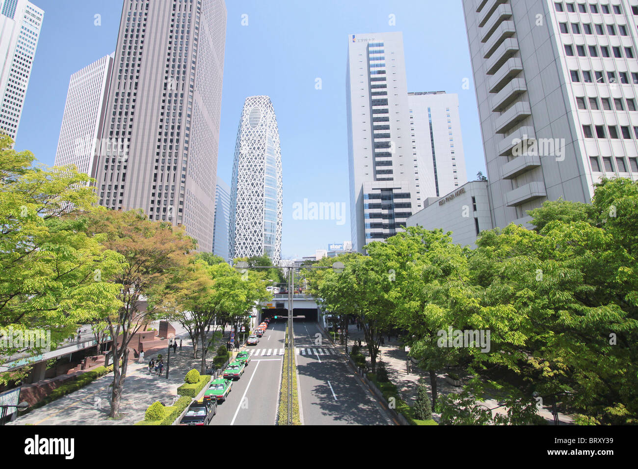 Buildings in shinjuku hi-res stock photography and images - Alamy