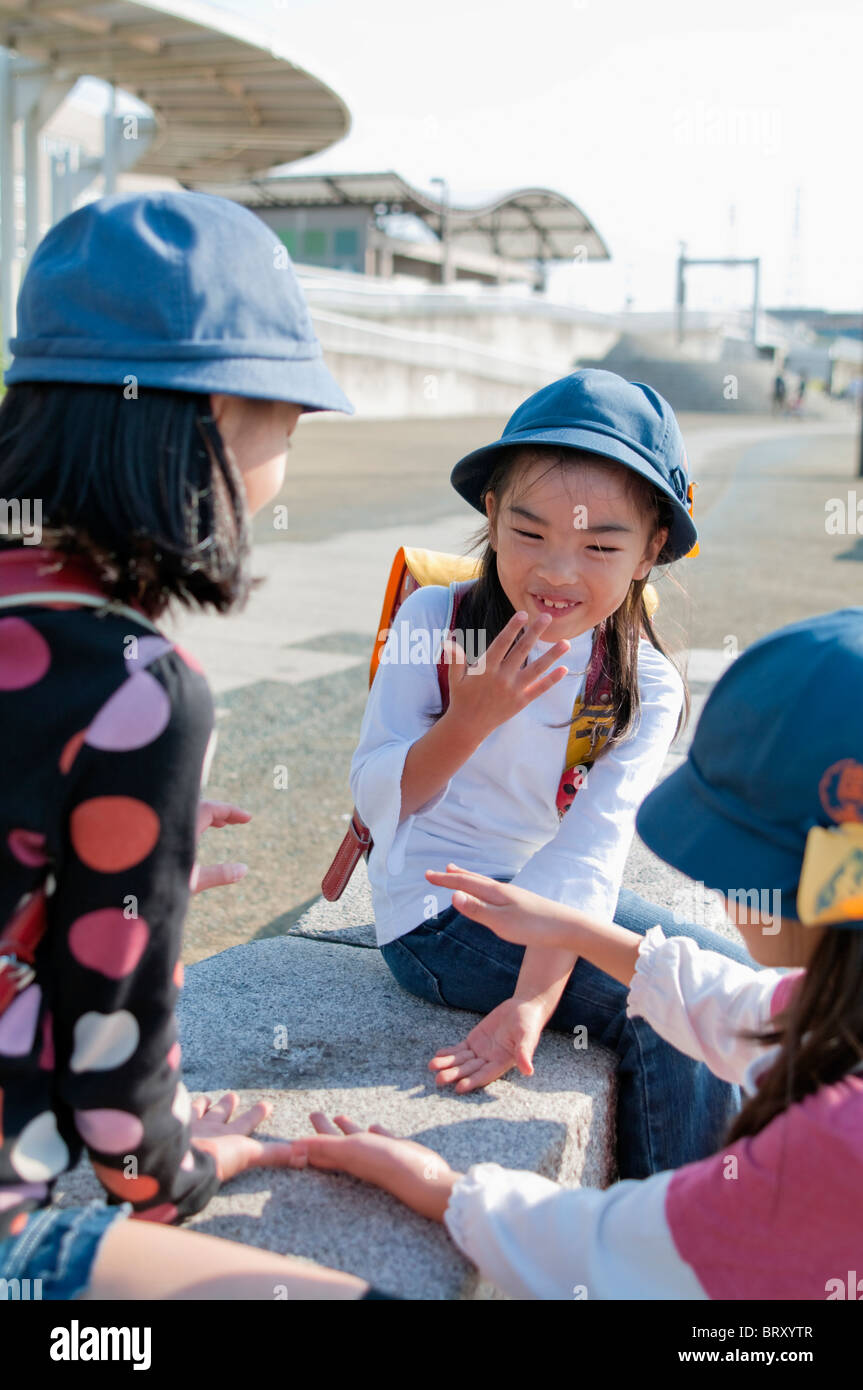 Girls talking Japan Stock Photo - Alamy