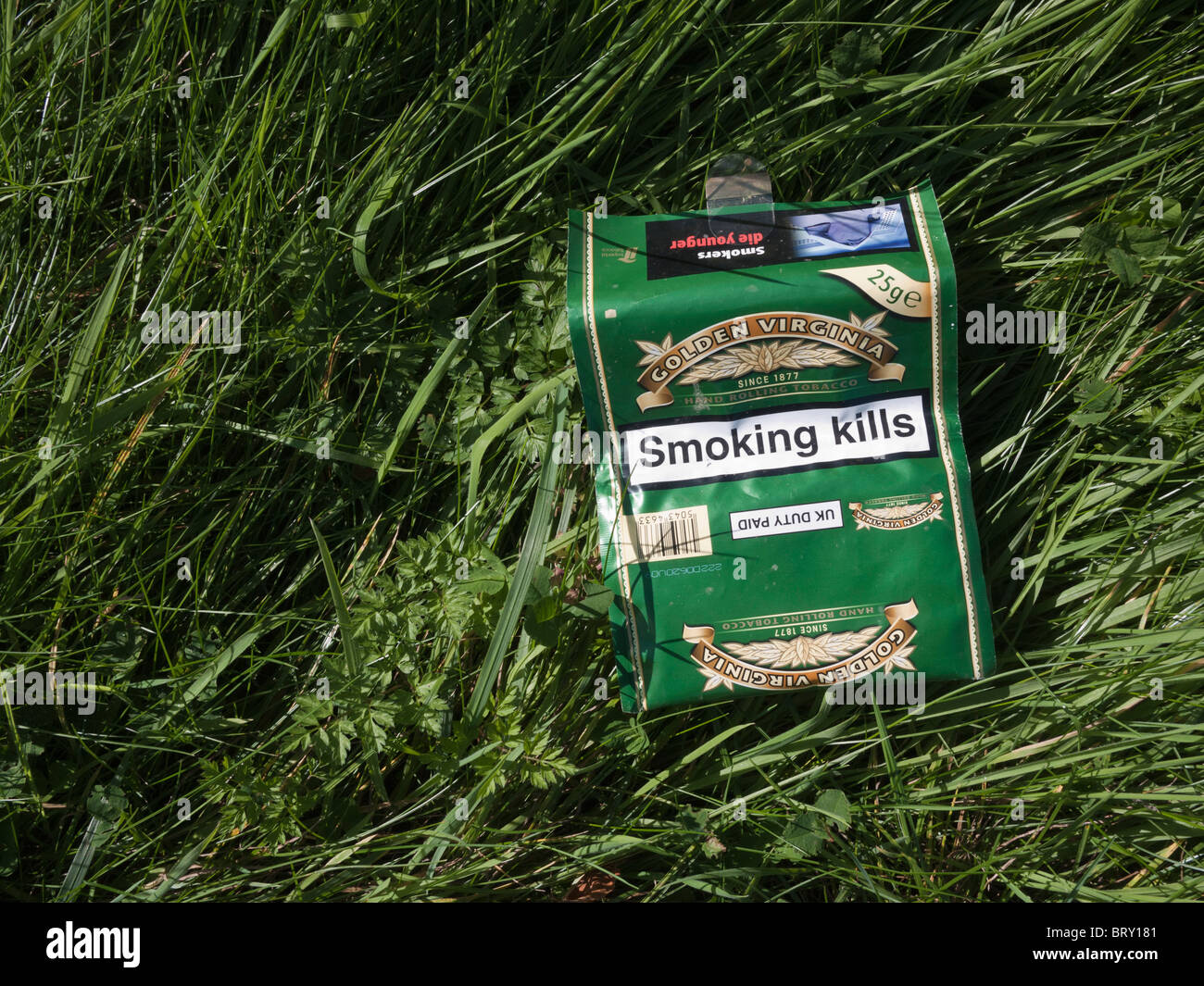 Empty packet hi-res stock photography and images - Alamy