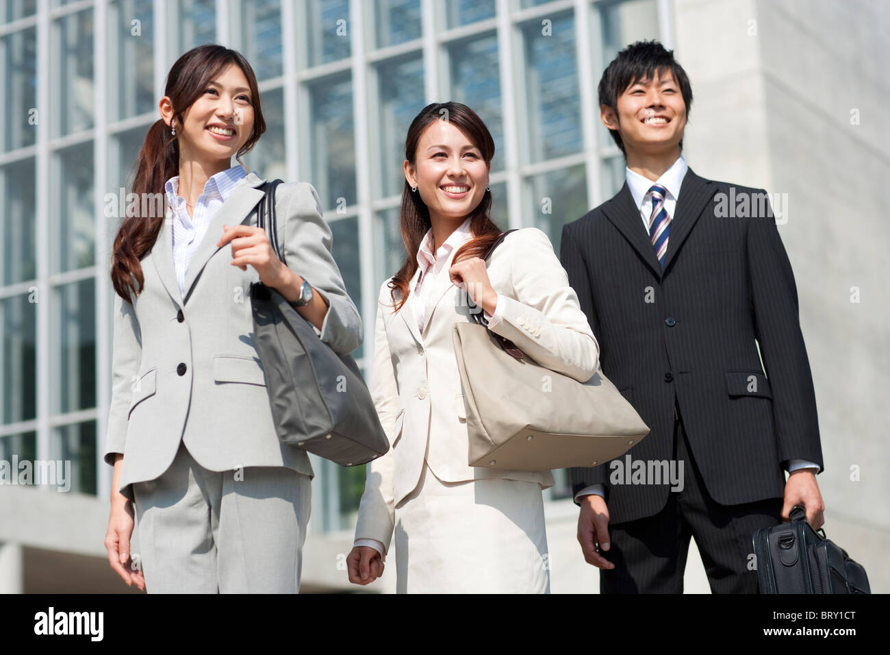 Business people looking into far distance Stock Photo - Alamy Business people looking into far distance Stock Photo - Alamy