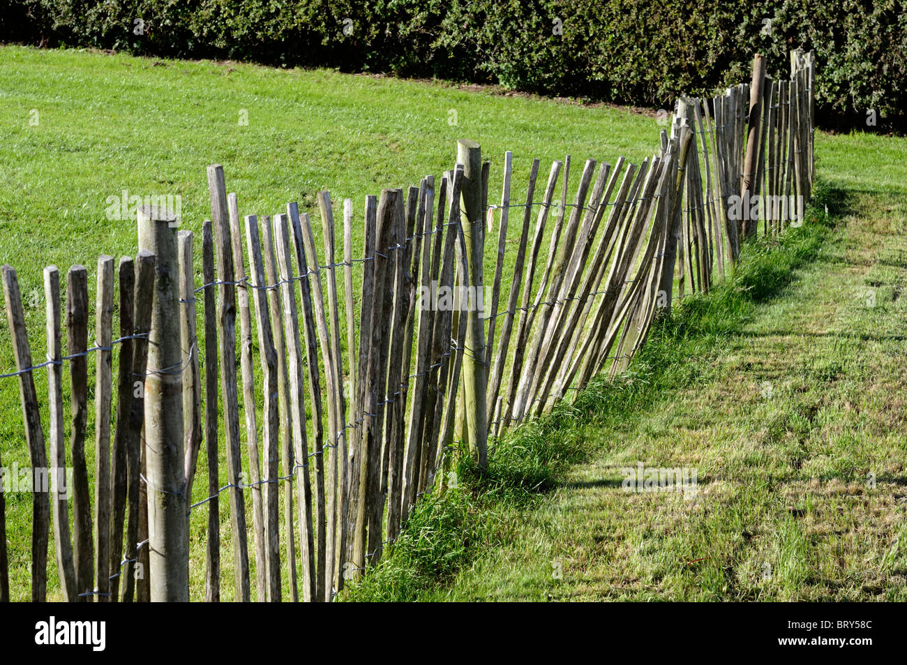 wooden picket fence rustic traditional look looking feel garden field ...