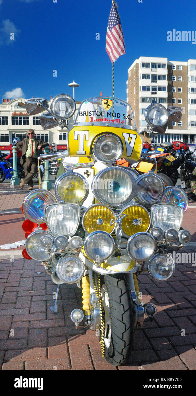 Scooter lights hi-res stock photography and images - Alamy