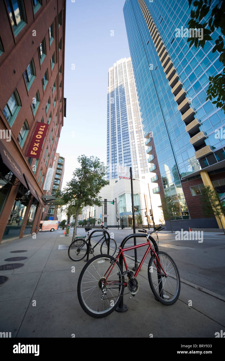 Bicycles parked in Chicago Illinois USA Stock Photo - Alamy