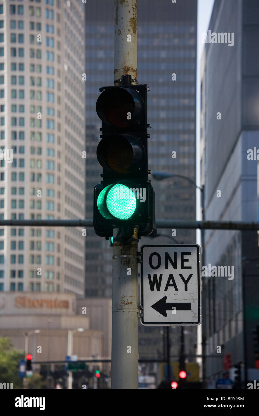 Green traffic light arrow hi-res stock photography and images - Alamy