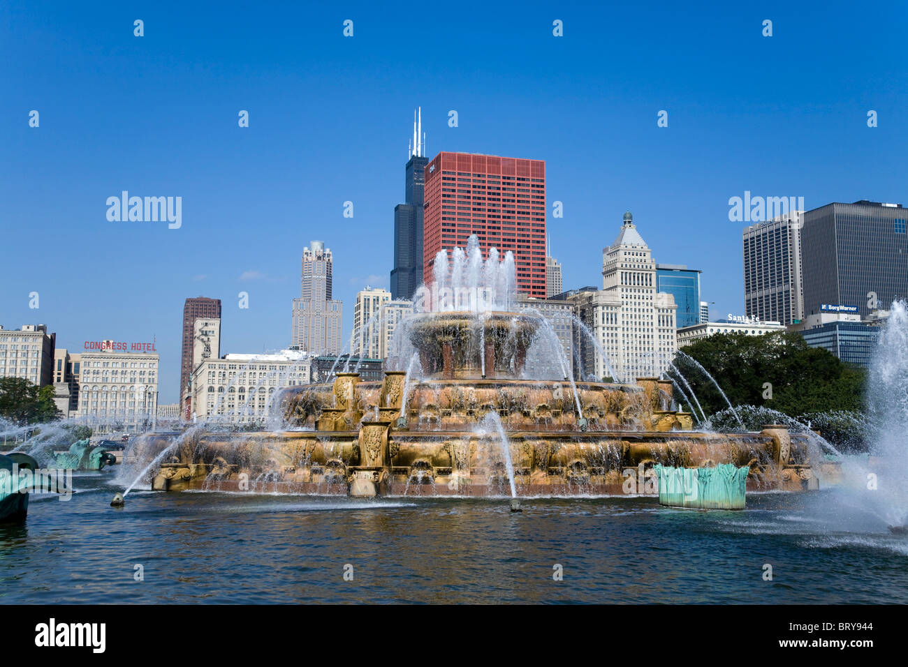 Buckingham Fountain Chicago Illinois USA Stock Photo - Alamy