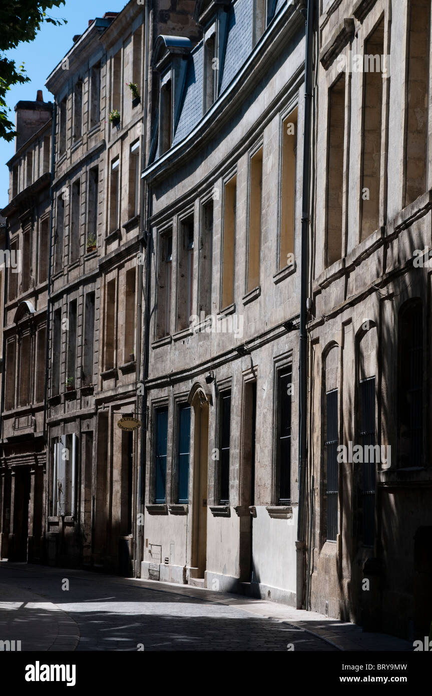 18th century houses st pierre hi-res stock photography and images - Alamy
