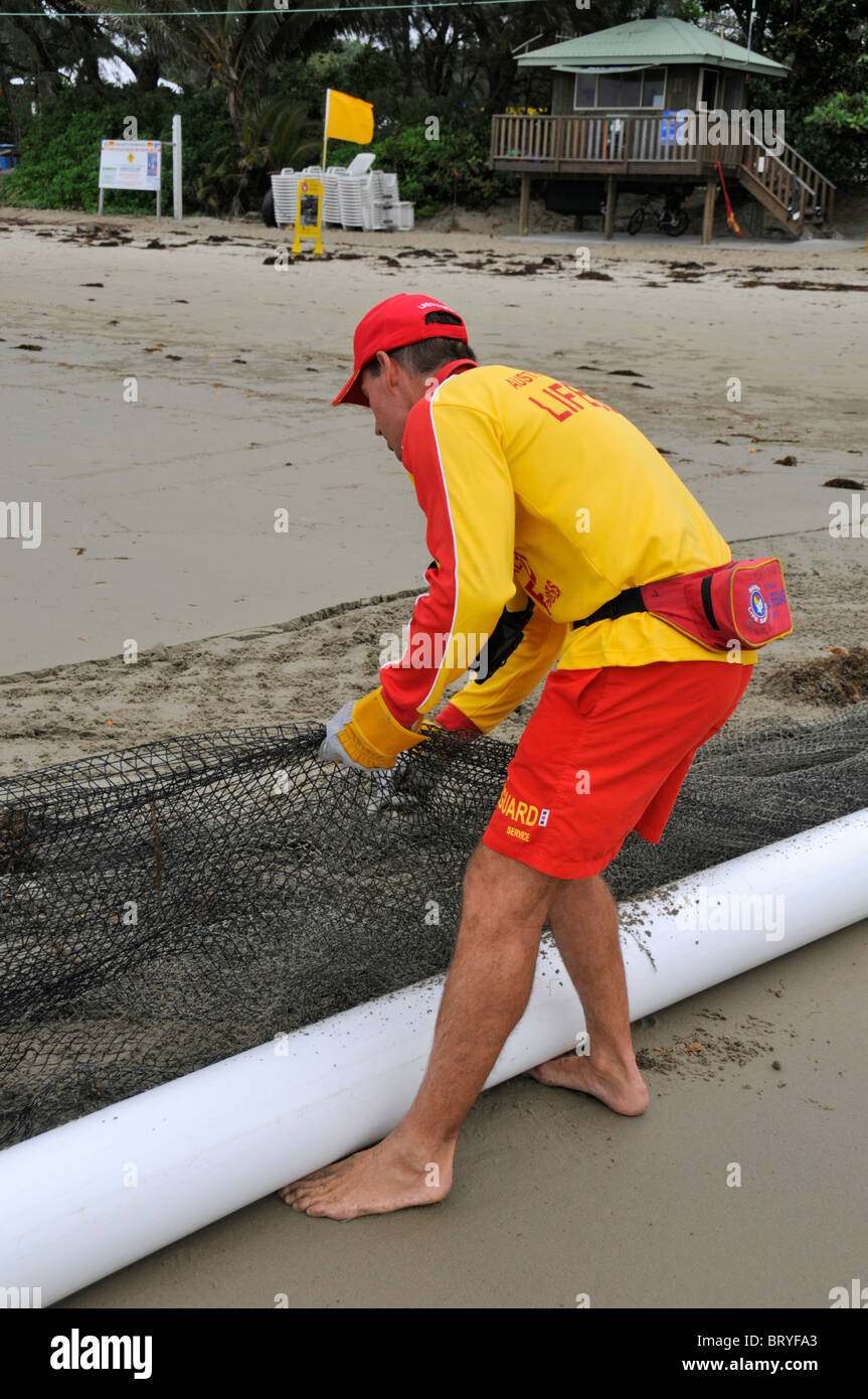 Guard nets hi-res stock photography and images - Alamy
