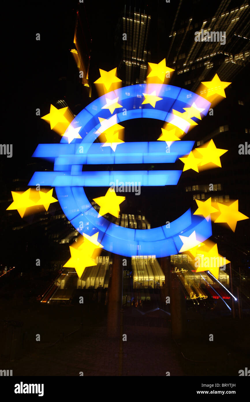 Symbol of euro hi-res stock photography and images - Alamy
