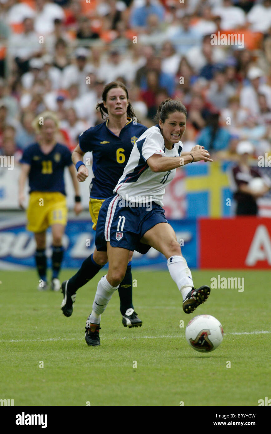 Julie foudy hi-res stock photography and images - Alamy