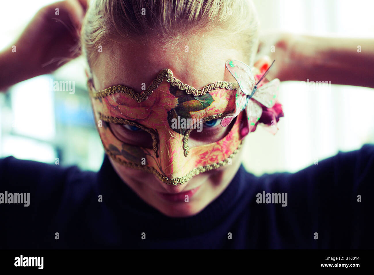 Masked woman hi-res stock photography and images - Alamy