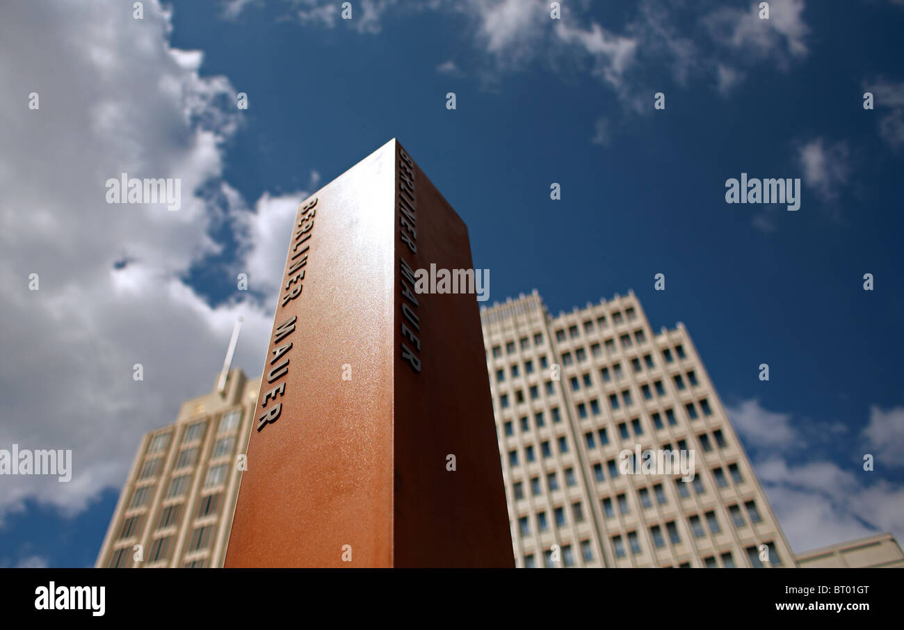 Historical information panel hi-res stock photography and images - Alamy