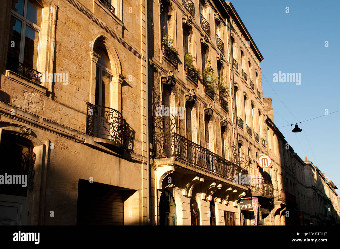 Houses in the Chartrons district, Bordeaux, France Stock Photo - Alamy
