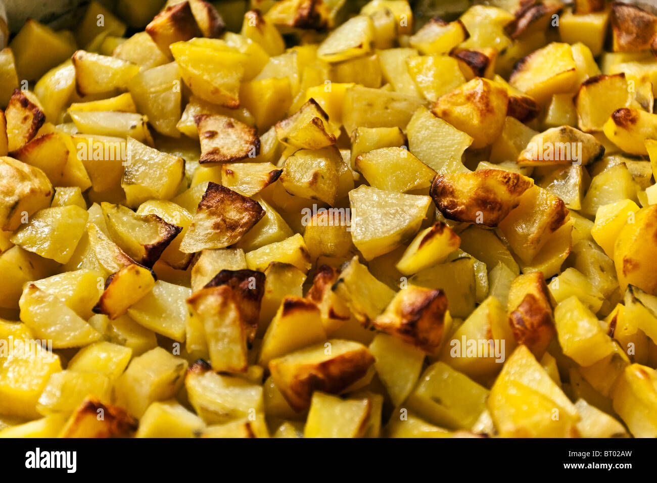 Roast potatoes hi-res stock photography and images - Alamy