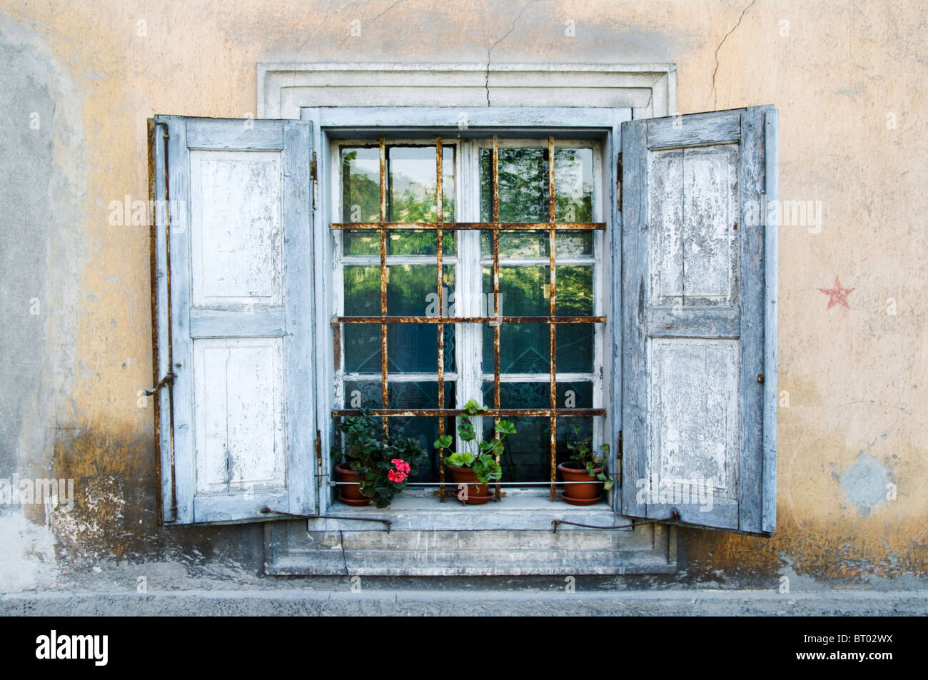Old Shutters;Rusty;Window Frame Stock Photo - Alamy