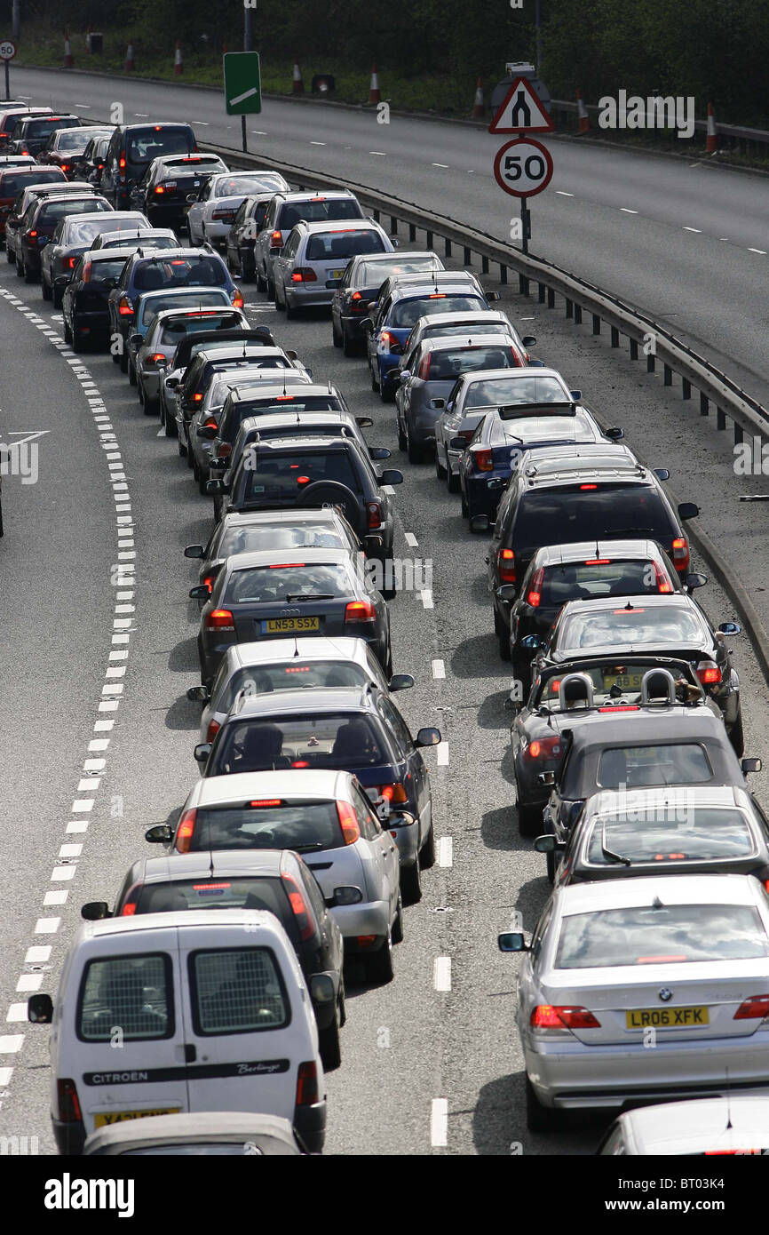 Queues of traffic hi-res stock photography and images - Alamy