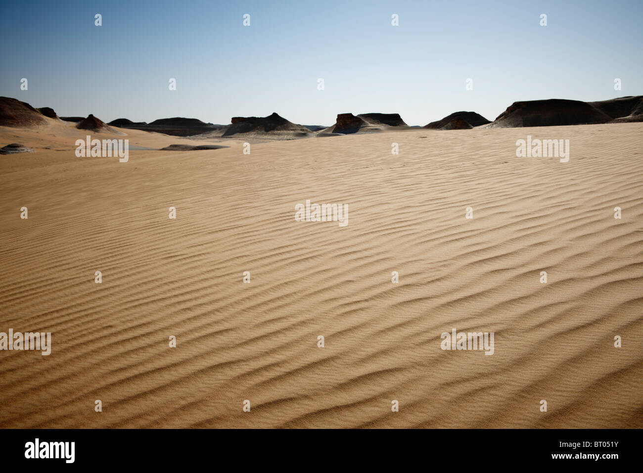 desert landscape near Oasis Dakhla, western desert, Egypt, Arabia ...