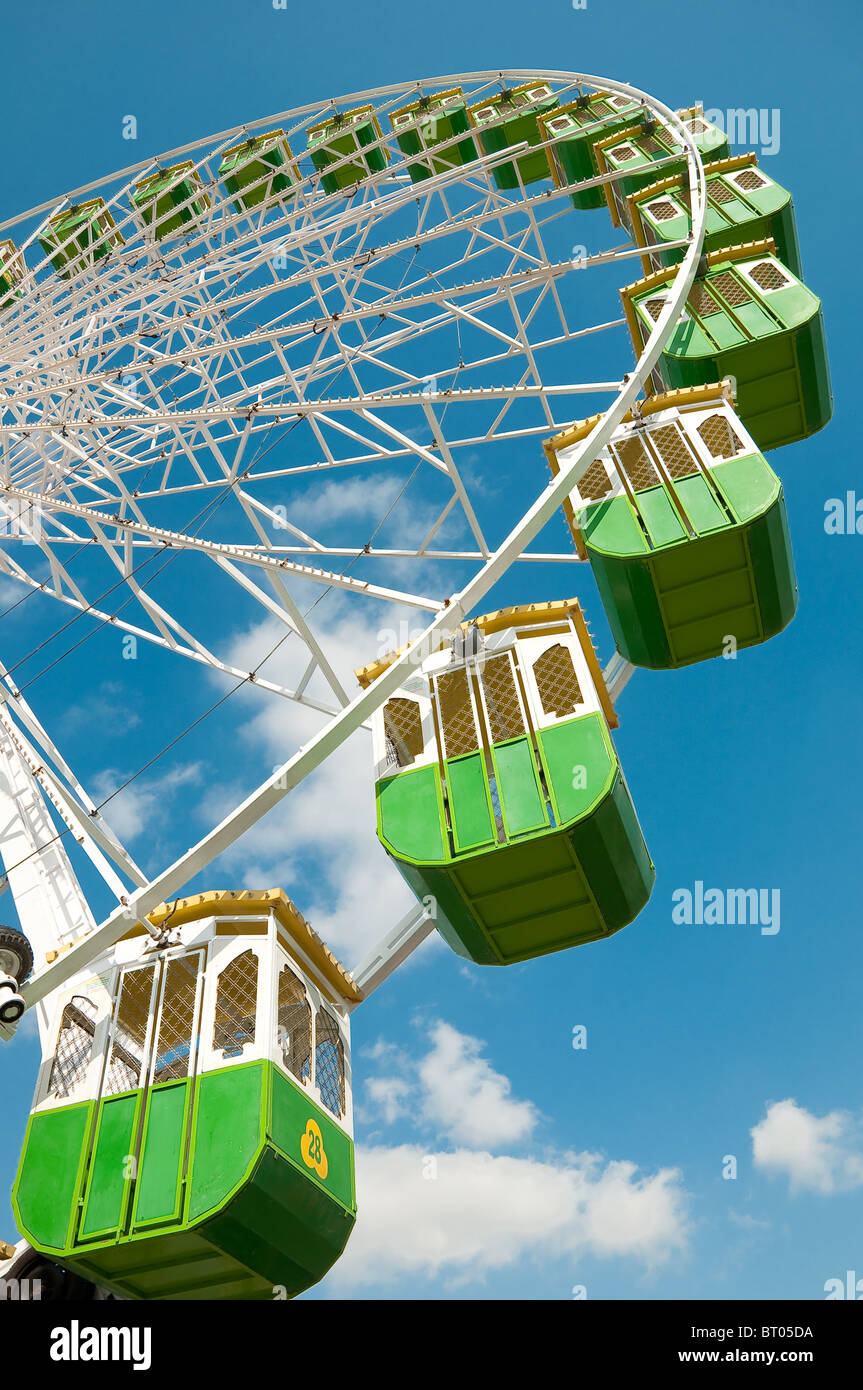 Ferris wheel picture hi-res stock photography and images - Alamy