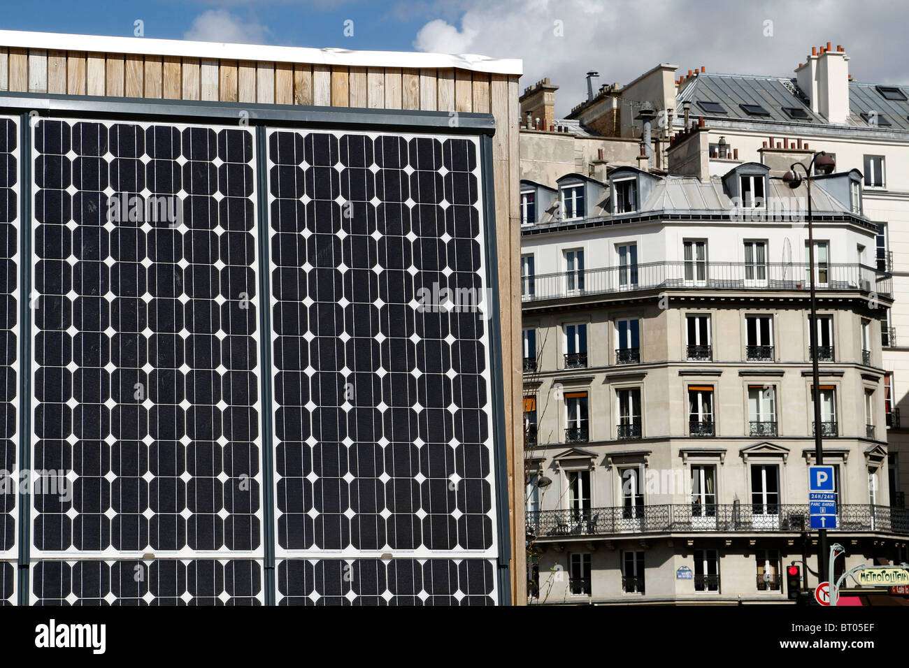 SOLAR PANELS IN PARIS, FRANCE Stock Photo - Alamy