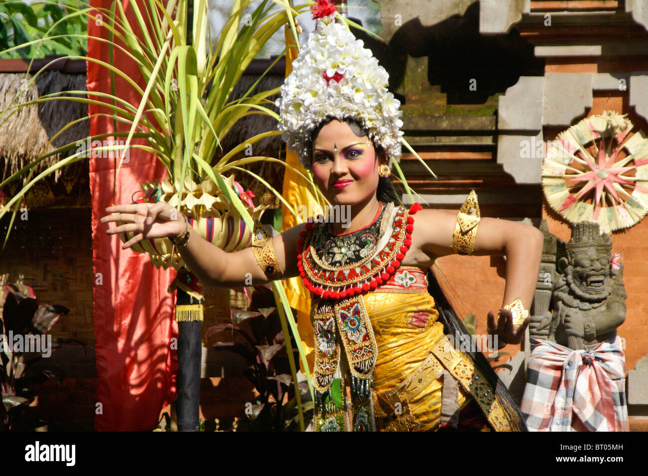 Balinese dancer at hi-res stock photography and images - Alamy
