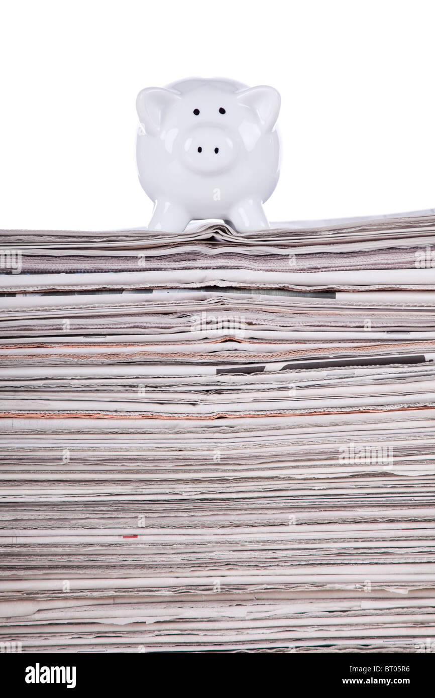 Newspaper bank hi-res stock photography and images - Alamy
