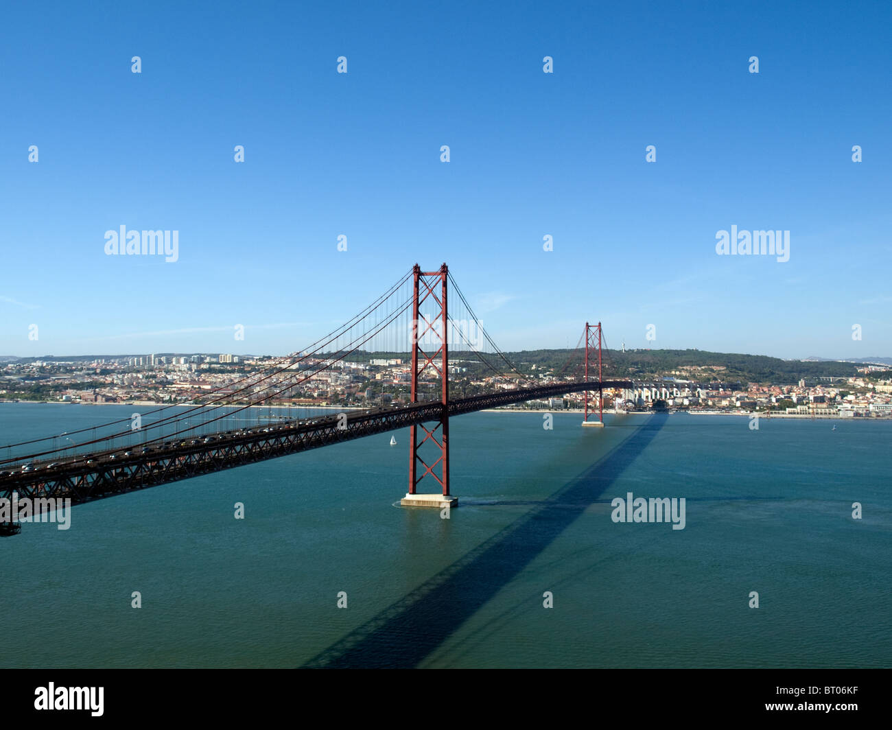 Tagus river bridge 25th hi-res stock photography and images - Alamy