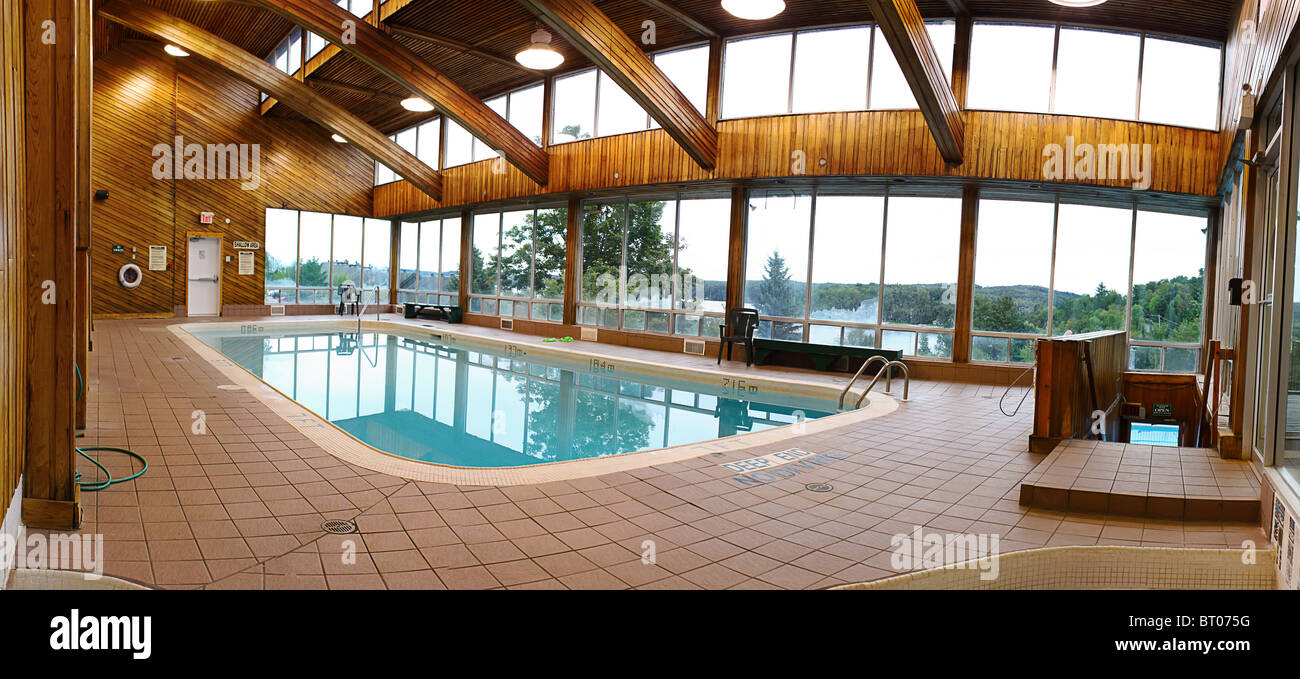 empty swimming pool indoor inside hotel resort Stock Photo - Alamy