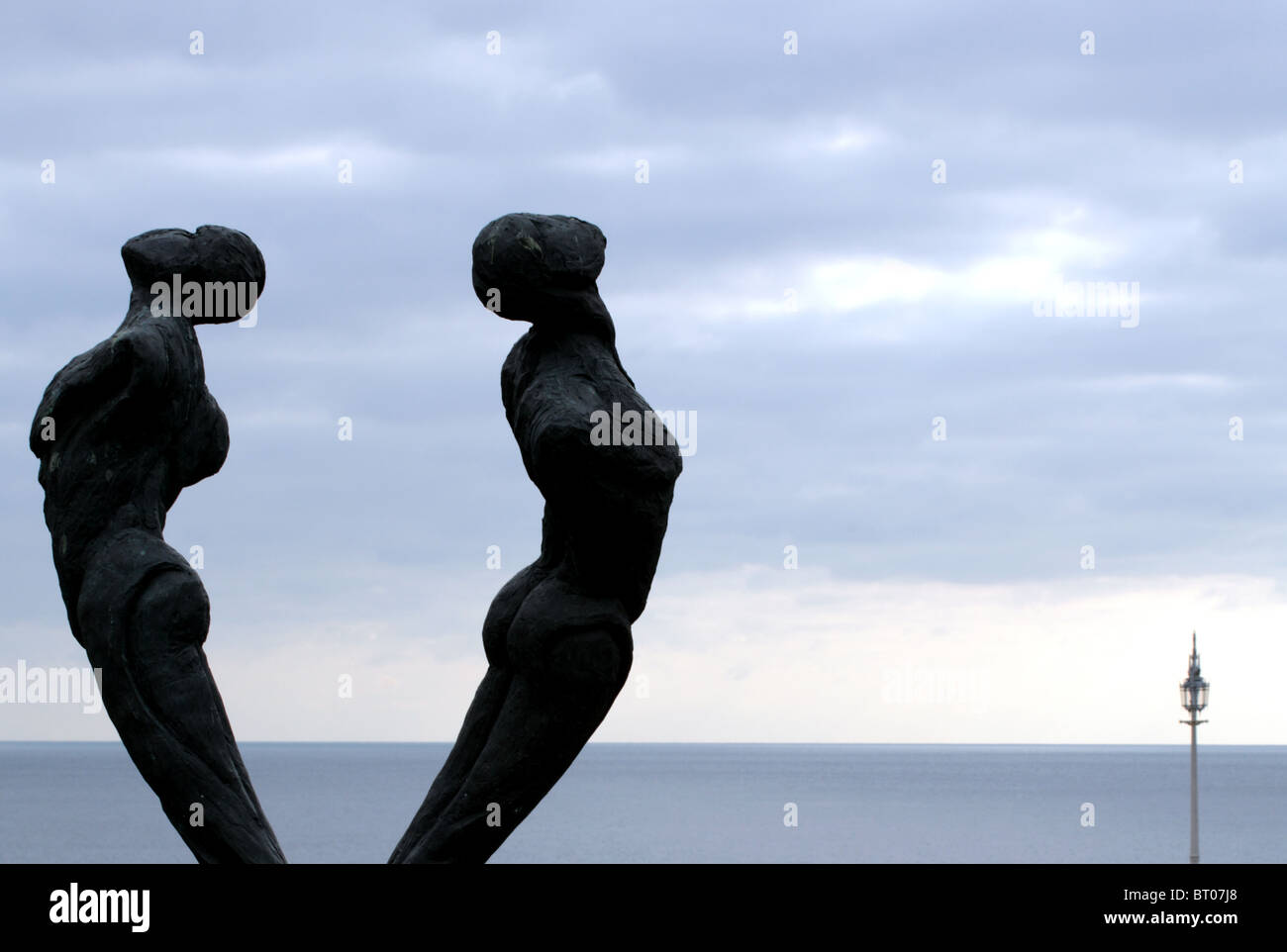 Turning statues hi-res stock photography and images - Alamy