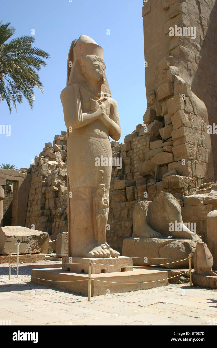 Colossus of Ramesses ll in the First Court of Karnak Temple of Amun ...