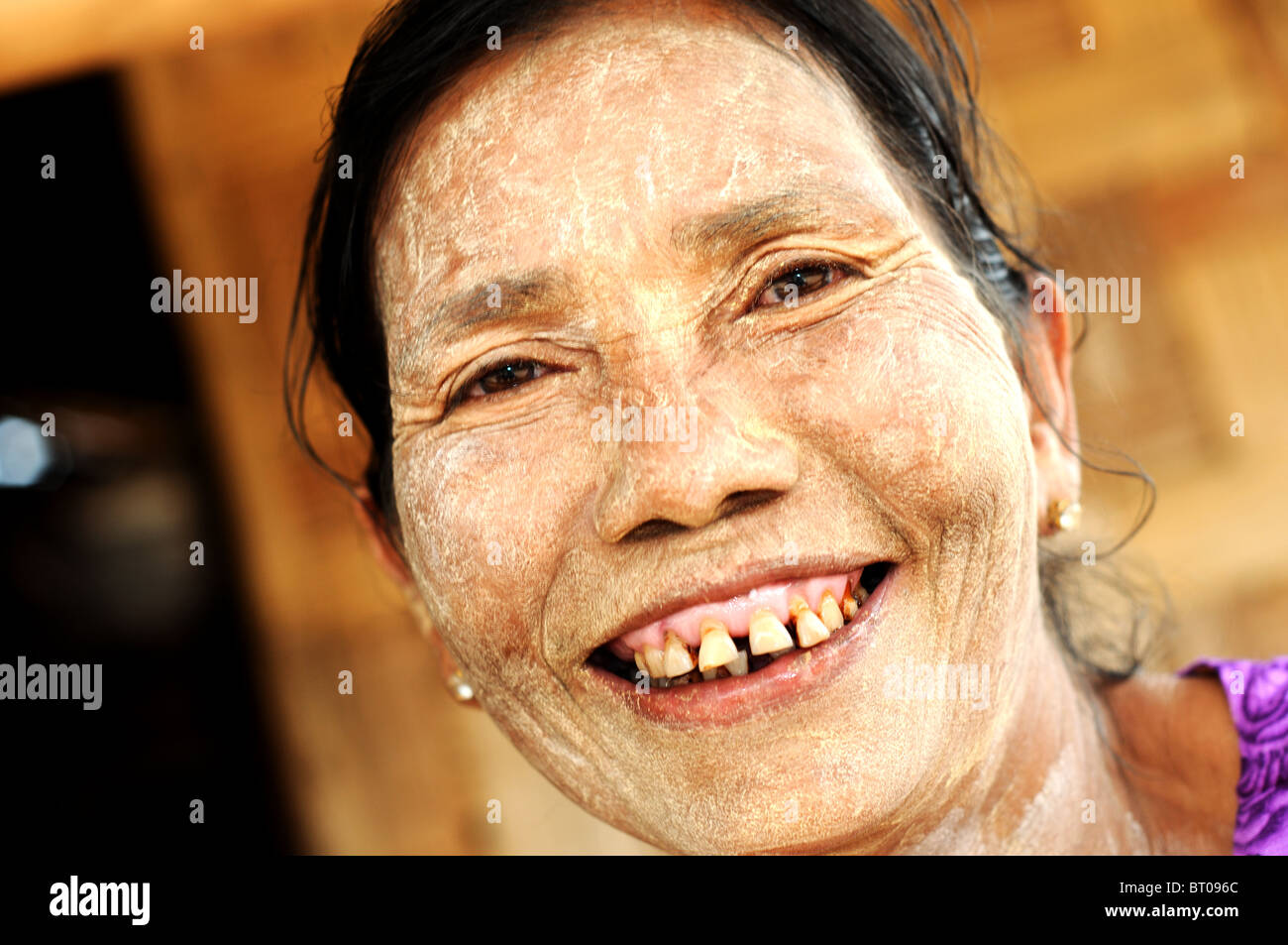 Travel asia asian thailand thai woman hi-res stock photography and ...