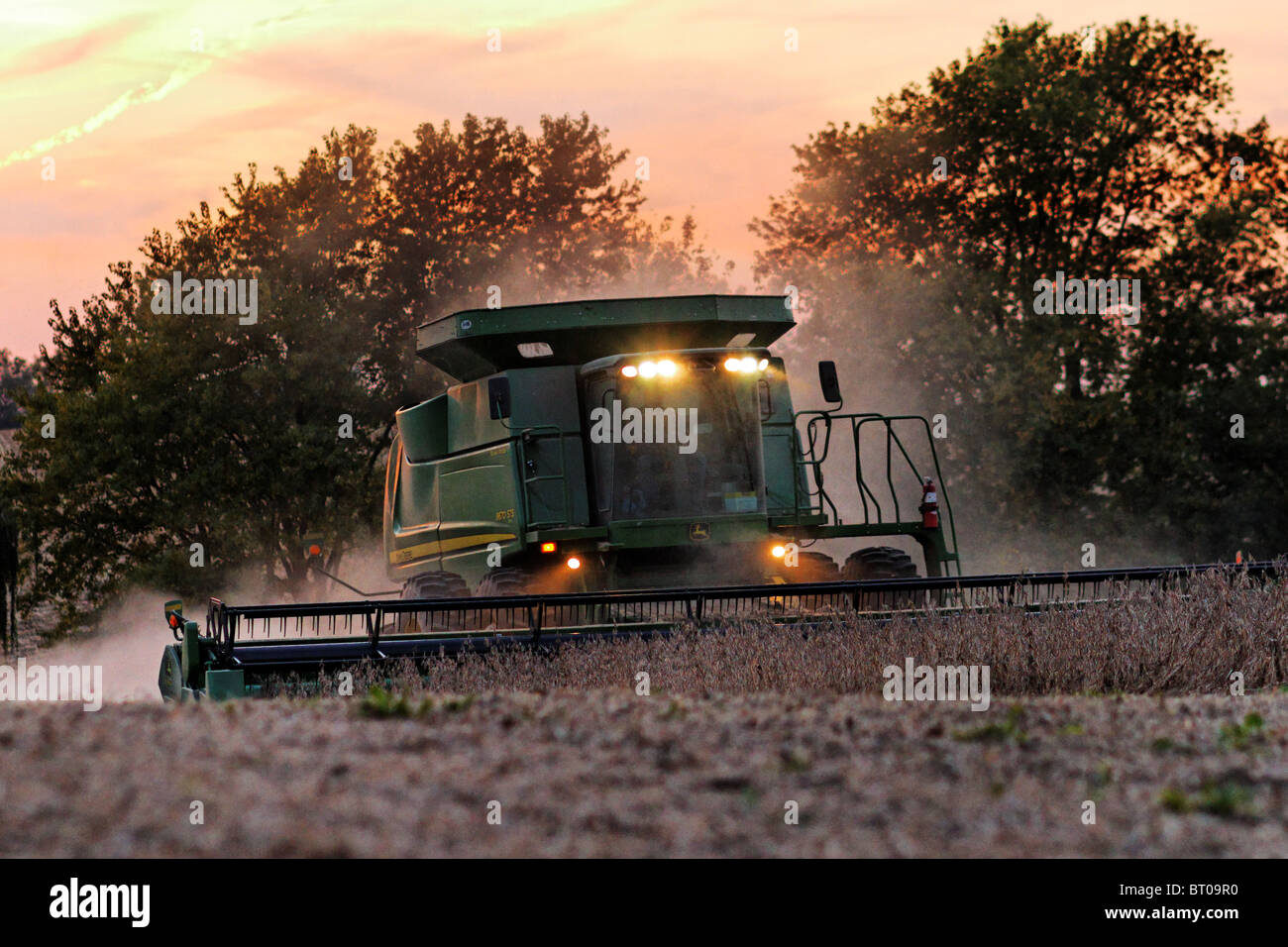 John deere 9670 sts combine hi-res stock photography and images - Alamy
