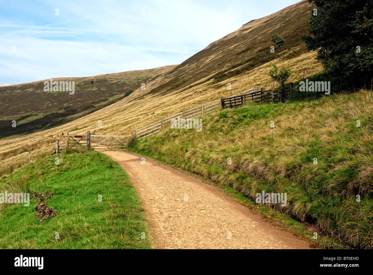 Circular pathway hi-res stock photography and images - Alamy