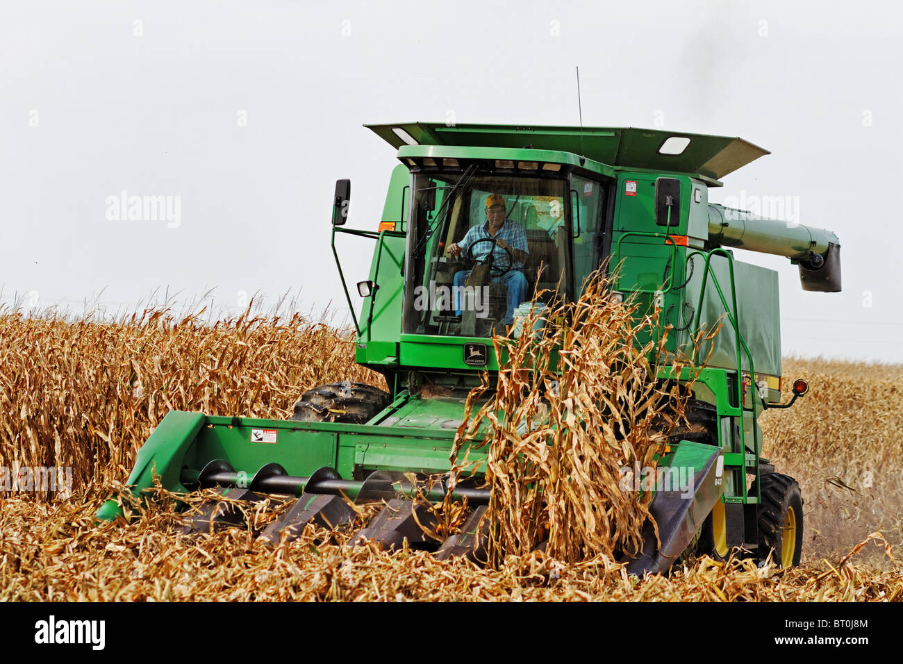 John deere 9500 combine hi-res stock photography and images - Alamy