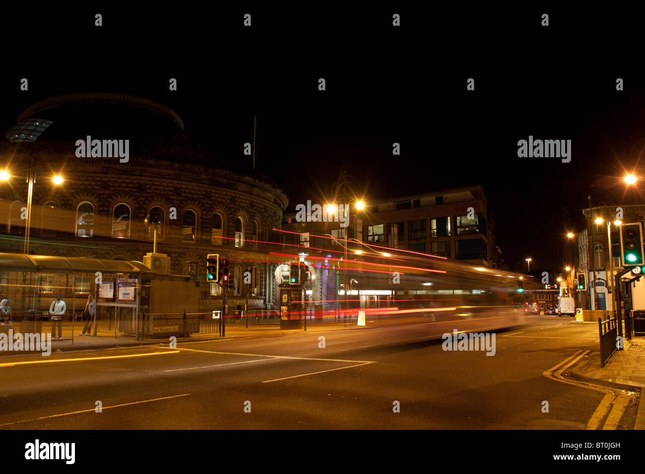 Leeds at Night Stock Photo - Alamy