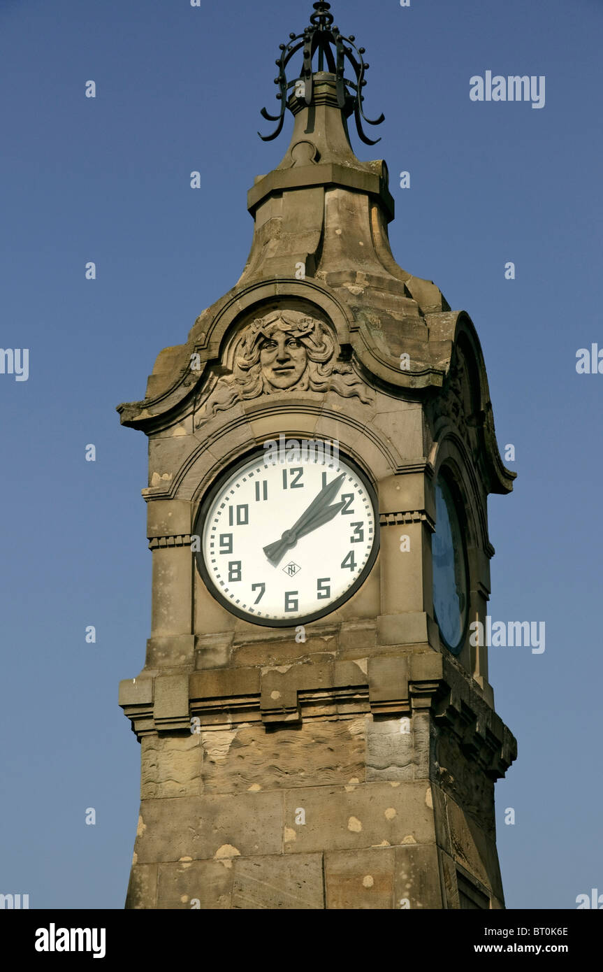 Clock tower dusseldorf hi-res stock photography and images - Alamy
