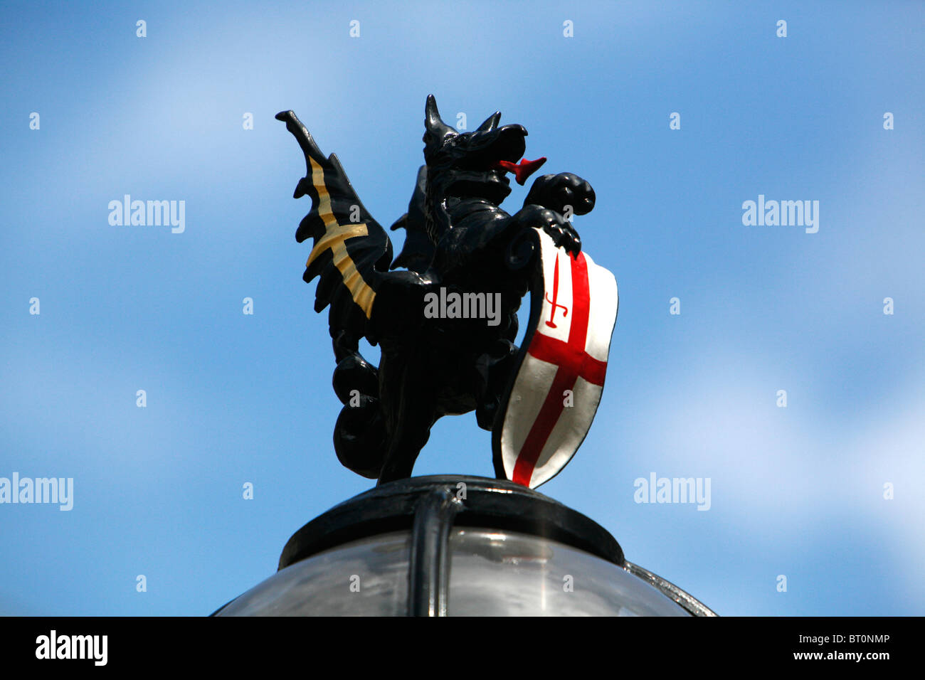 City of london emblem hi-res stock photography and images - Alamy
