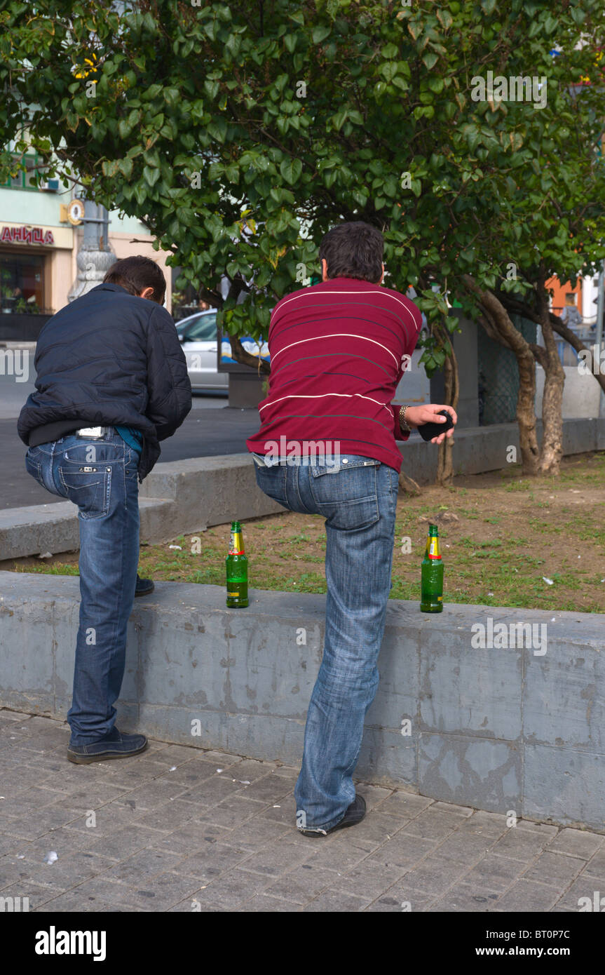 Russia men drinking hi-res stock photography and images - Alamy