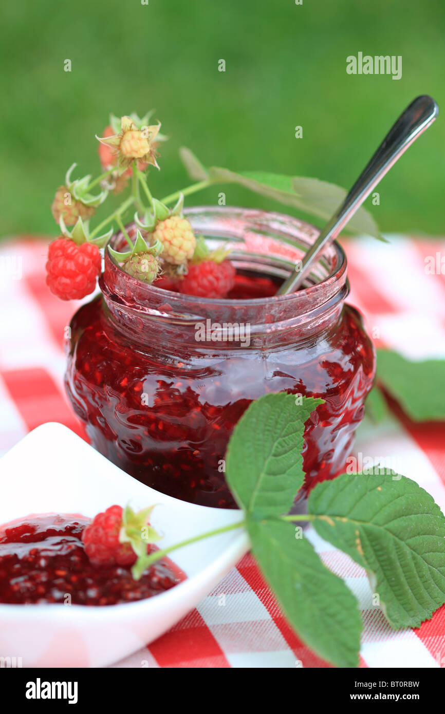 Raspberry confiture hi-res stock photography and images - Alamy