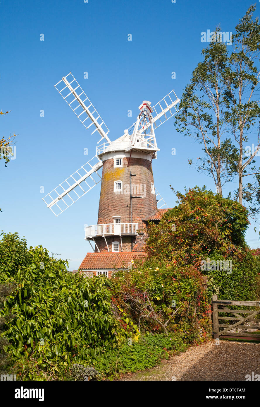 Architecture cley norfolk hi-res stock photography and images - Alamy
